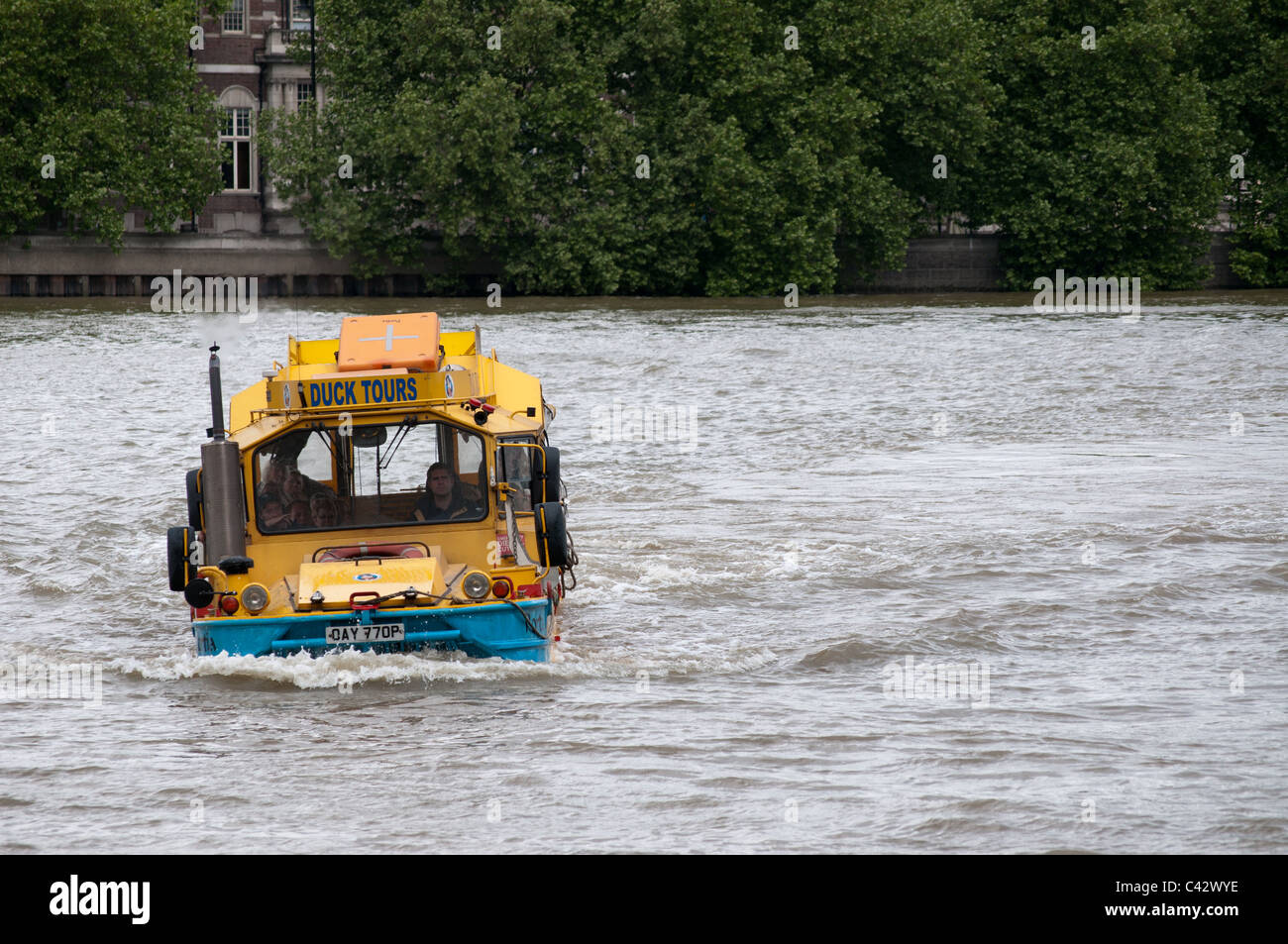 Duck Tour amphibian bus on Thames Stock Photo - Alamy
