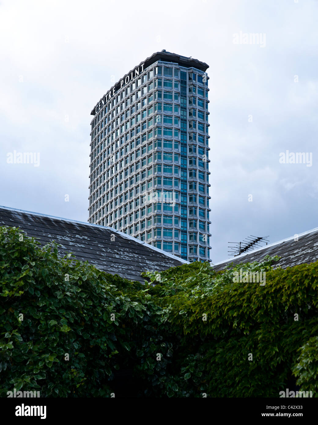 London's Centre Point tower block Stock Photo - Alamy