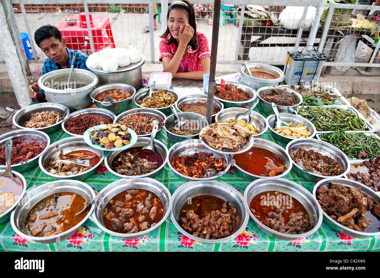 Burmese food hi-res stock photography and images - Alamy