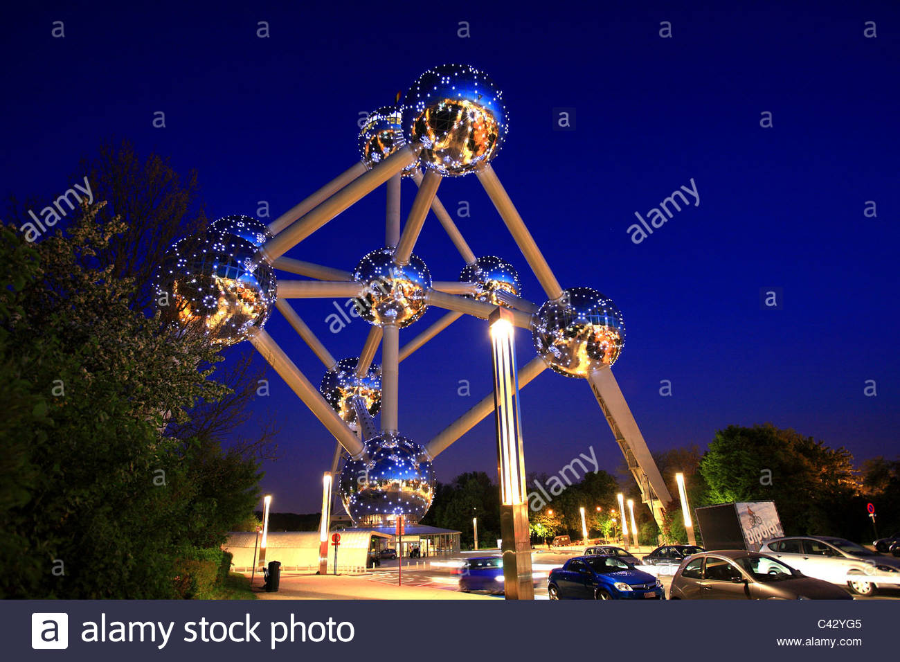 Atomium Brussels Night Stock Photos & Atomium Brussels Night Stock ...