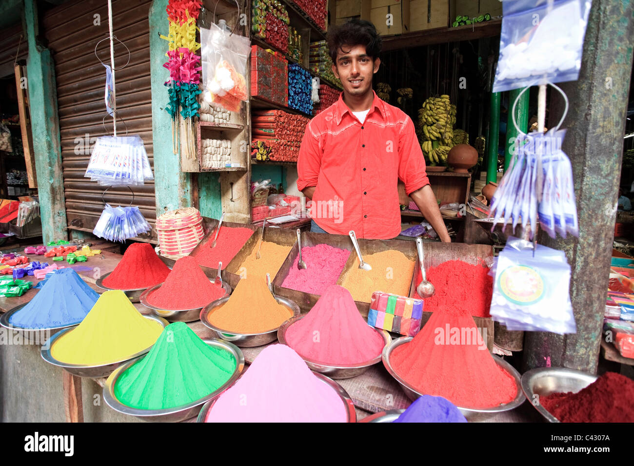 Devaraja Market, Mysore, Karnataka, India Stock Photo - Alamy