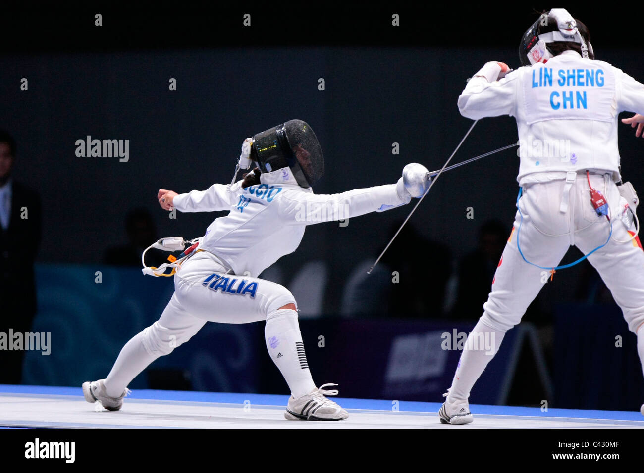 Alberta Santuccio of Italy(left) and Lin Sheng of China(right) in the ...