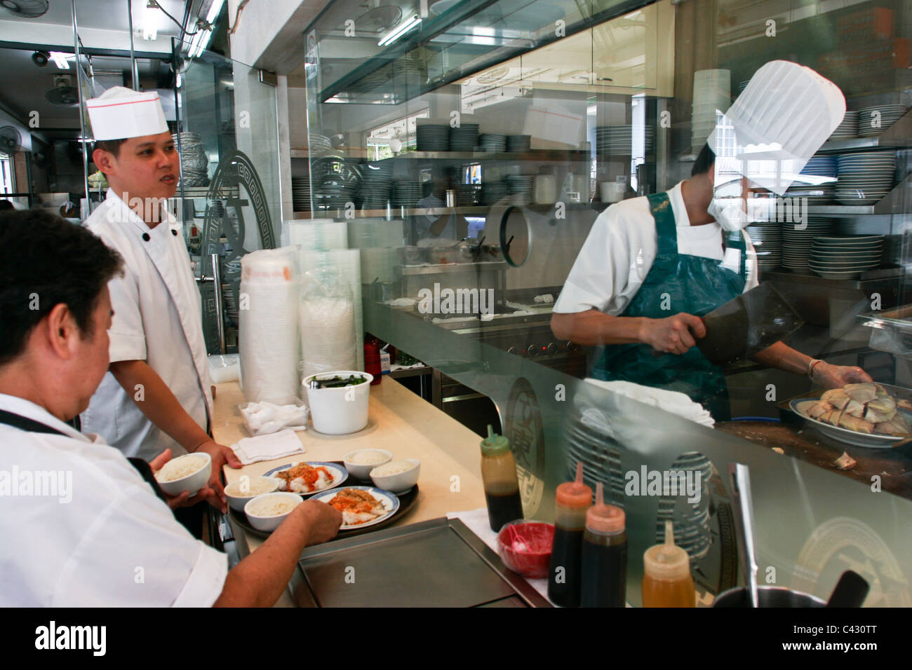 Chinese waitresses High Resolution Stock Photography and Images - Alamy
