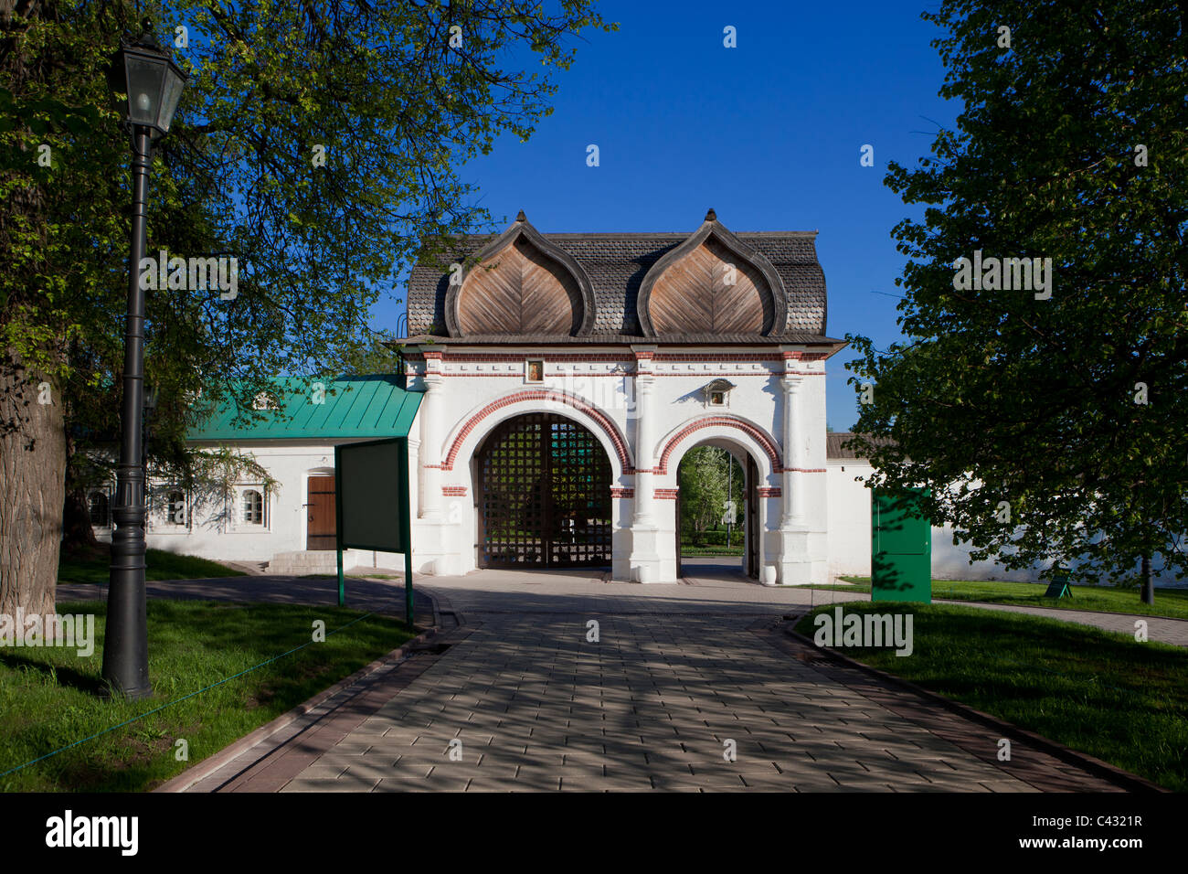 Kolomenskoye estate museum hi-res stock photography and images - Alamy