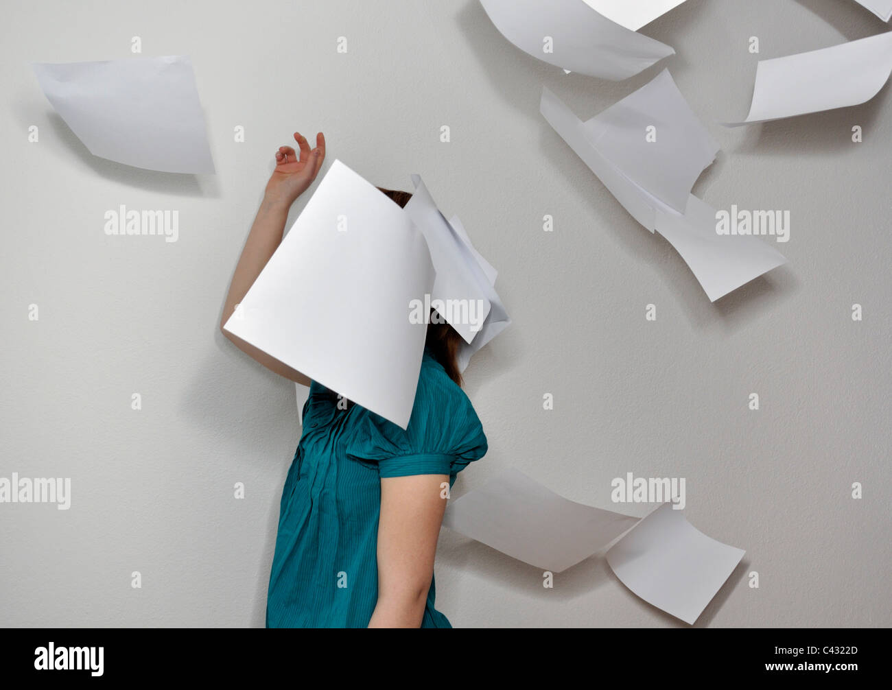 Paperwork mess hi-res stock photography and images - Alamy
