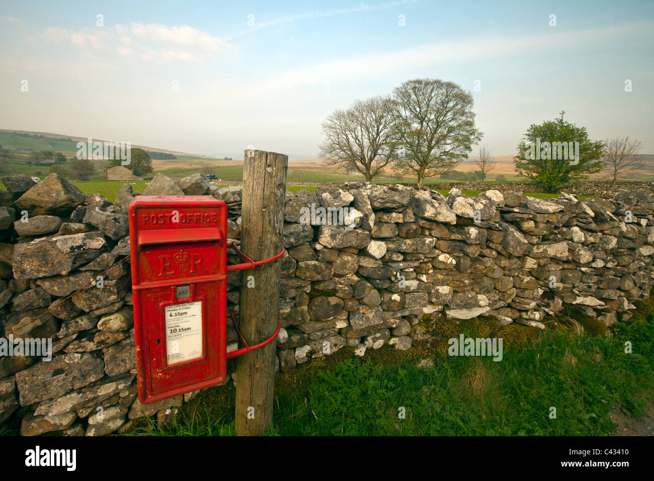 Edwardian post box hi-res stock photography and images - Alamy