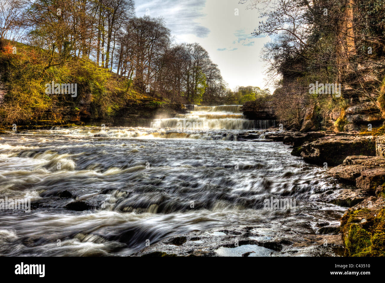 Aysgarth Falls, Aysgarth, Yorkshire, England dramatic waterfalls Stock ...