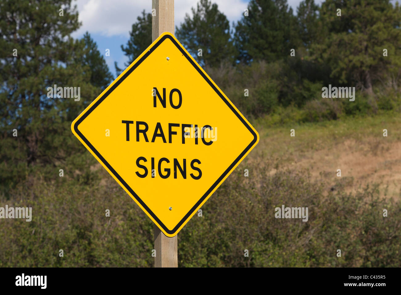 Sign for 'No Traffic Signs' Palouse Washington USA Stock Photo - Alamy