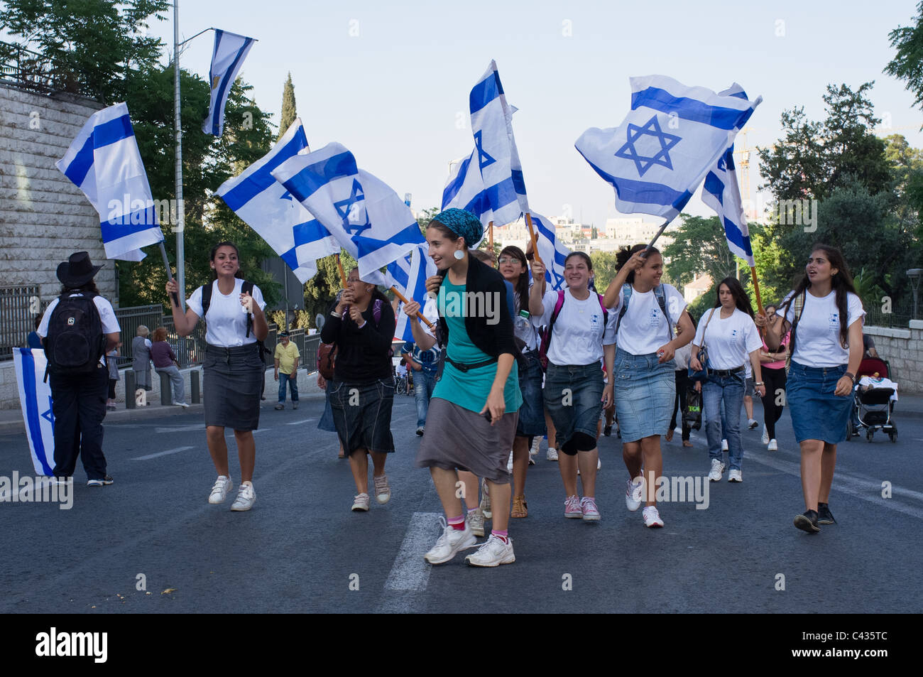 Jewish youth movements hi-res stock photography and images - Alamy