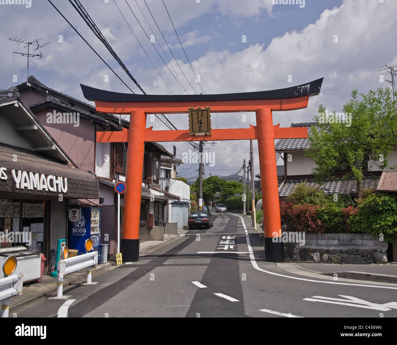 Shinto torii gate Stock Photo - Alamy