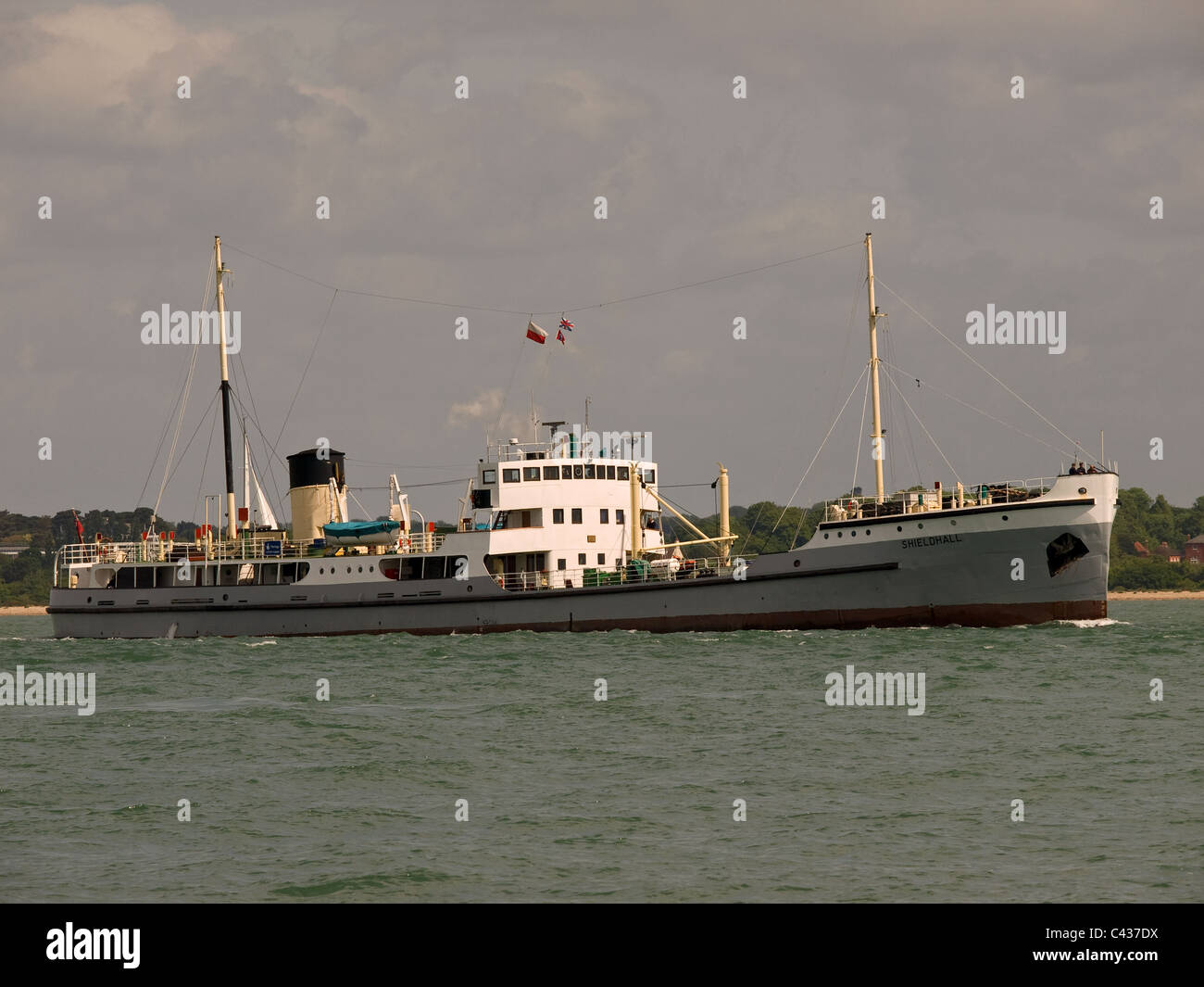 Steamship Shieldhall heading down Southampton Water UK heading for ...