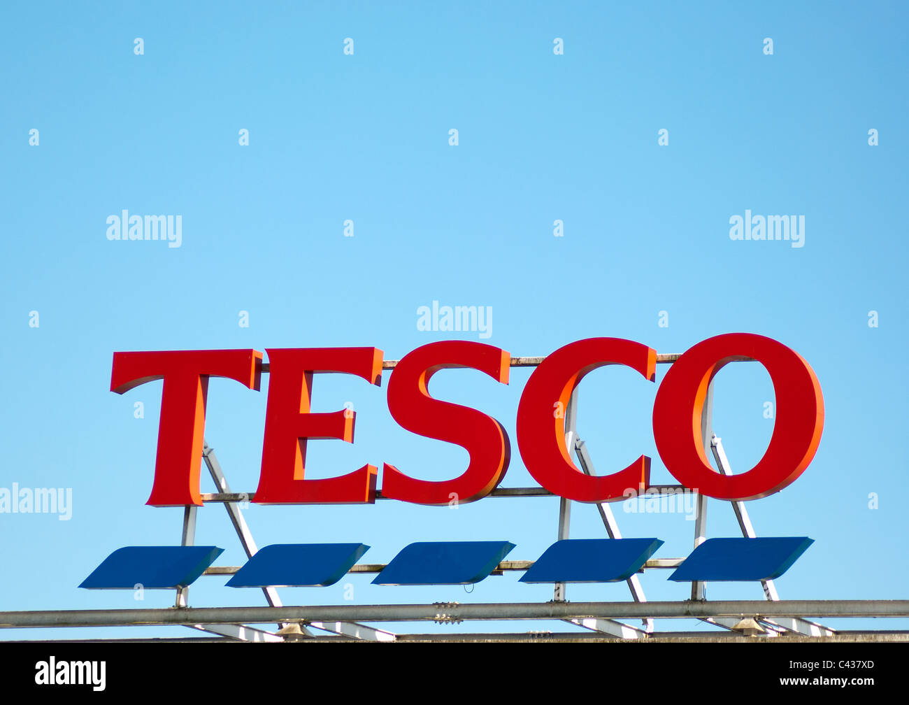 Tesco Supermarket sign Stock Photo - Alamy