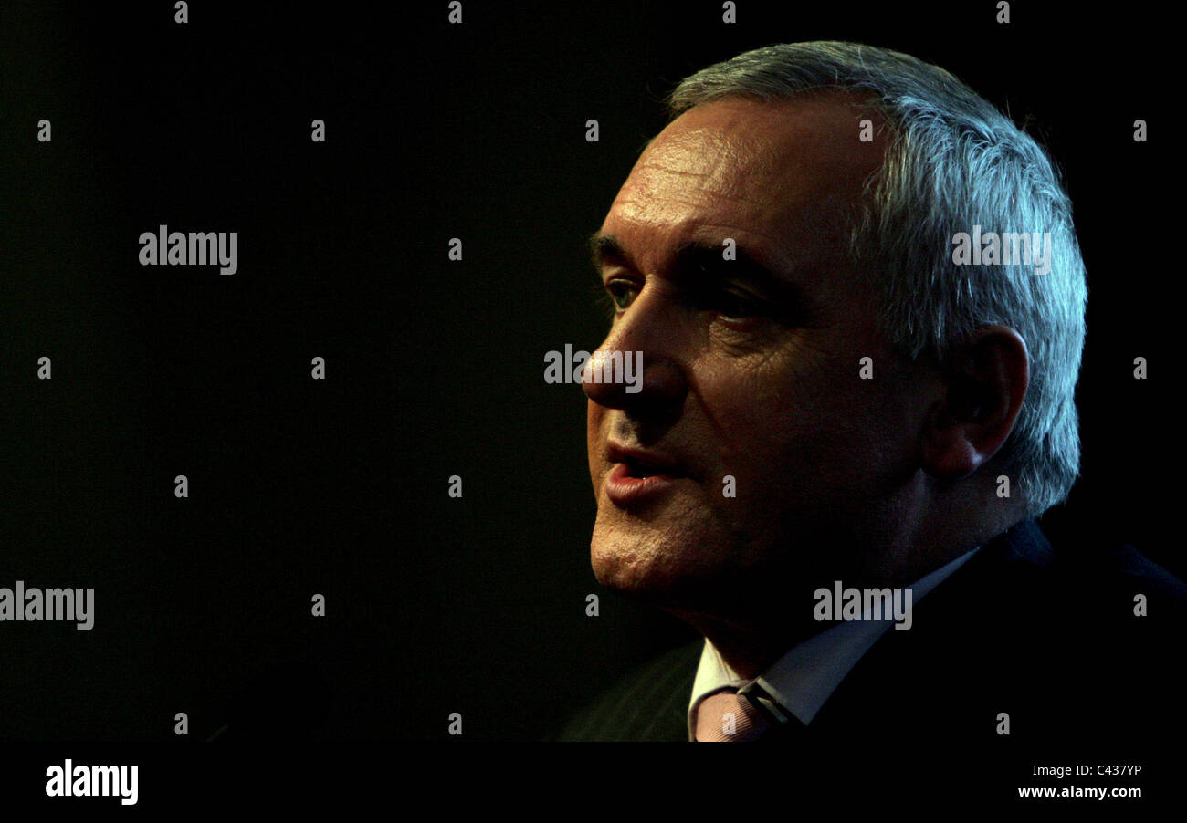 Taoiseach (Irish Prime Minister) Bertie Ahern speaks to the business ...