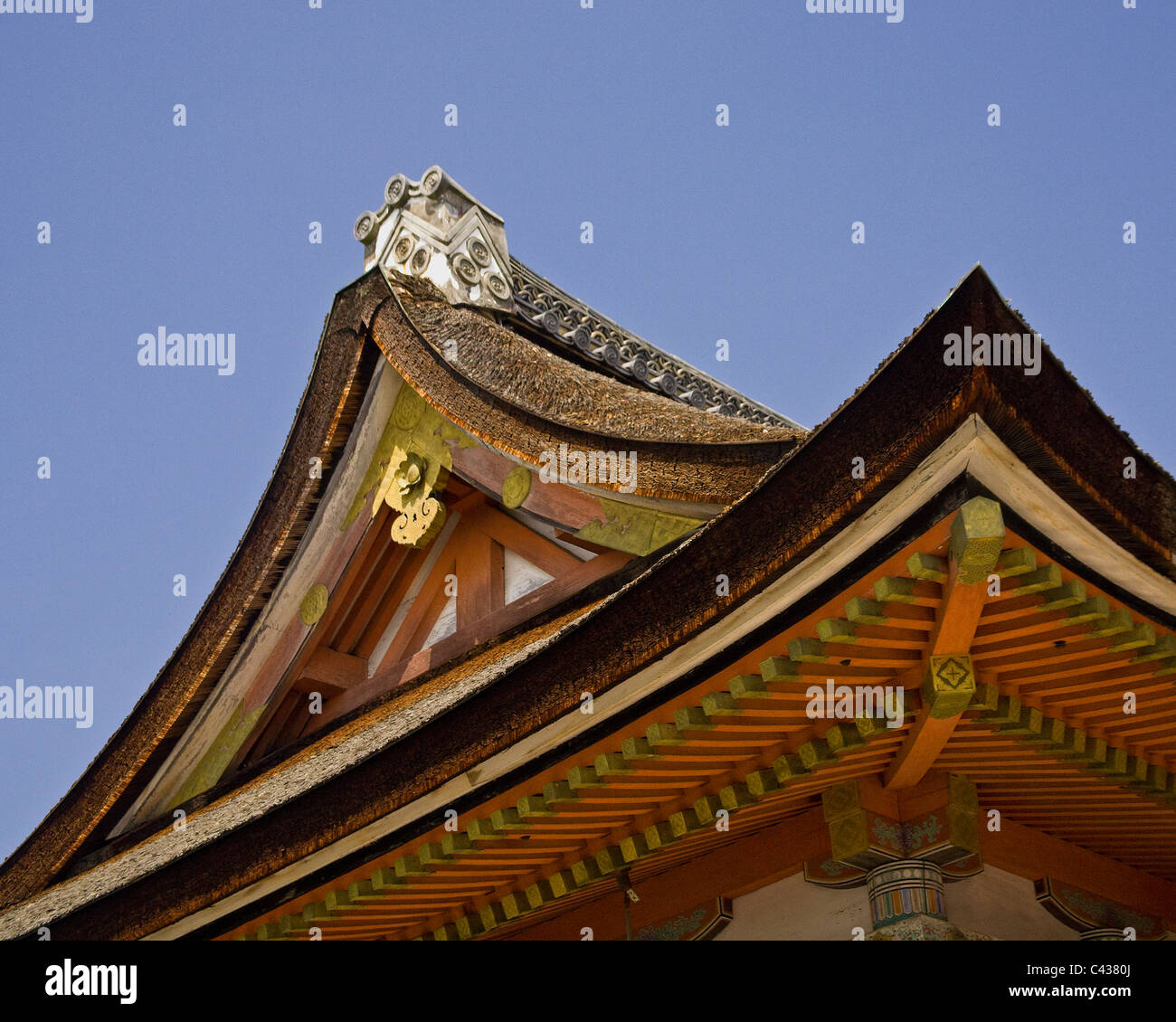 Layered temple roof hi-res stock photography and images - Alamy