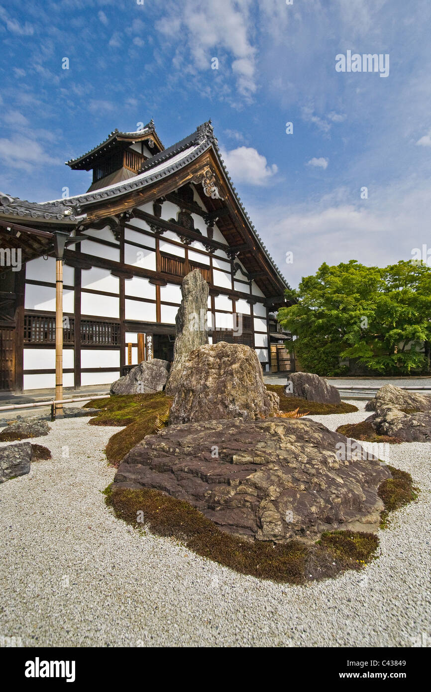 Rinzai branch of zen buddhism hi-res stock photography and images - Alamy