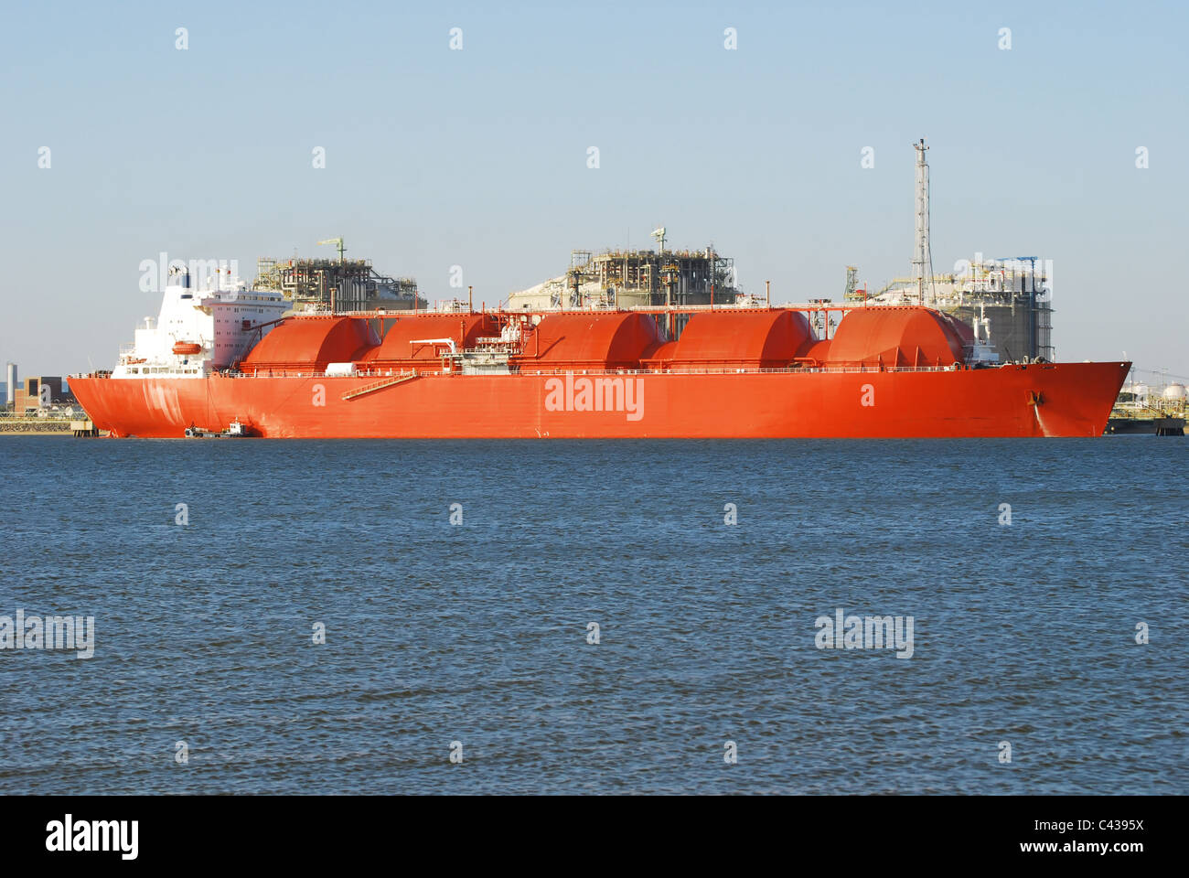Transporting natural gas hi-res stock photography and images - Alamy