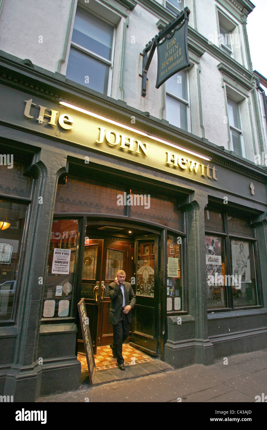 John hewitt hi-res stock photography and images - Alamy