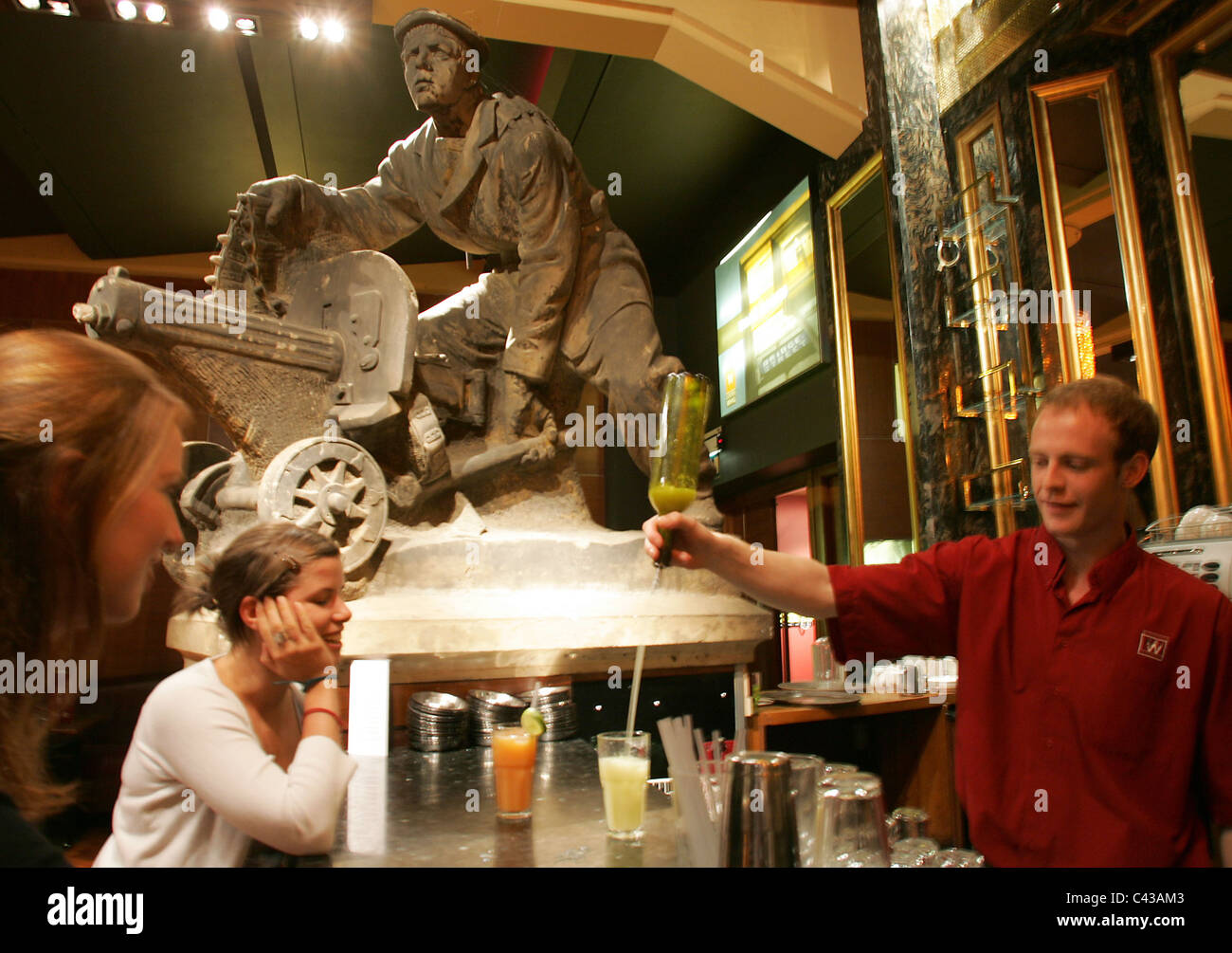The Northern Whig Belfast Stock Photos & The Northern Whig Belfast ...