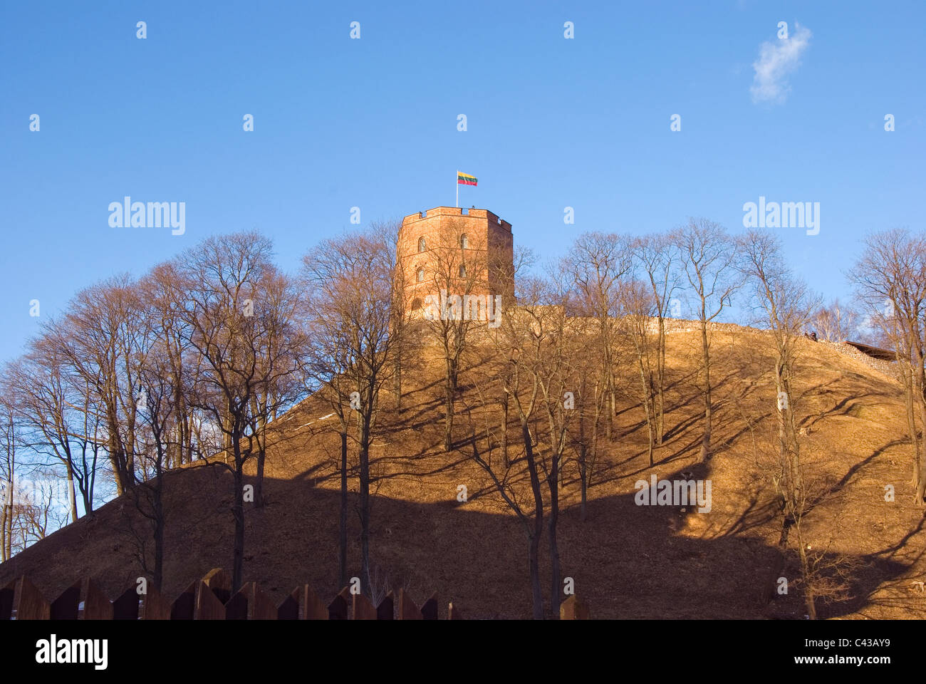Castle architecture flag history hi-res stock photography and images ...