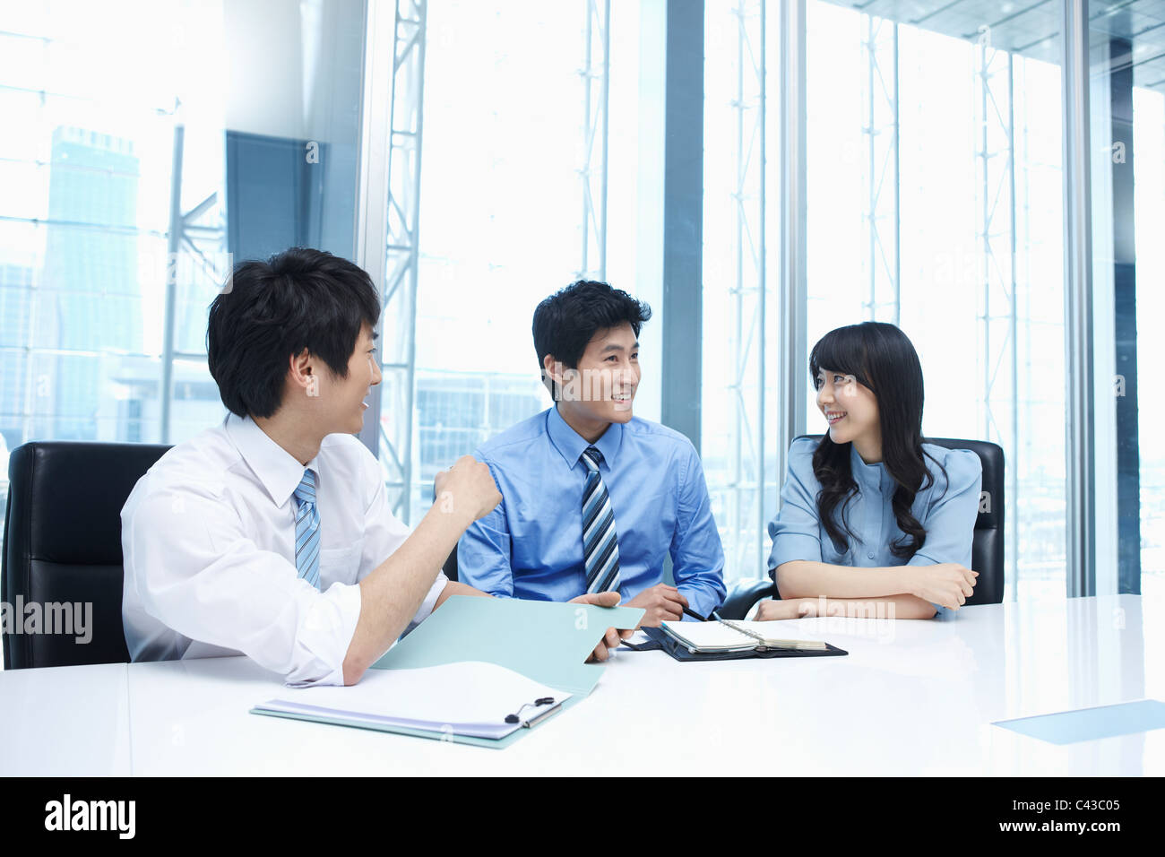 people take partipate in meeting Stock Photo - Alamy