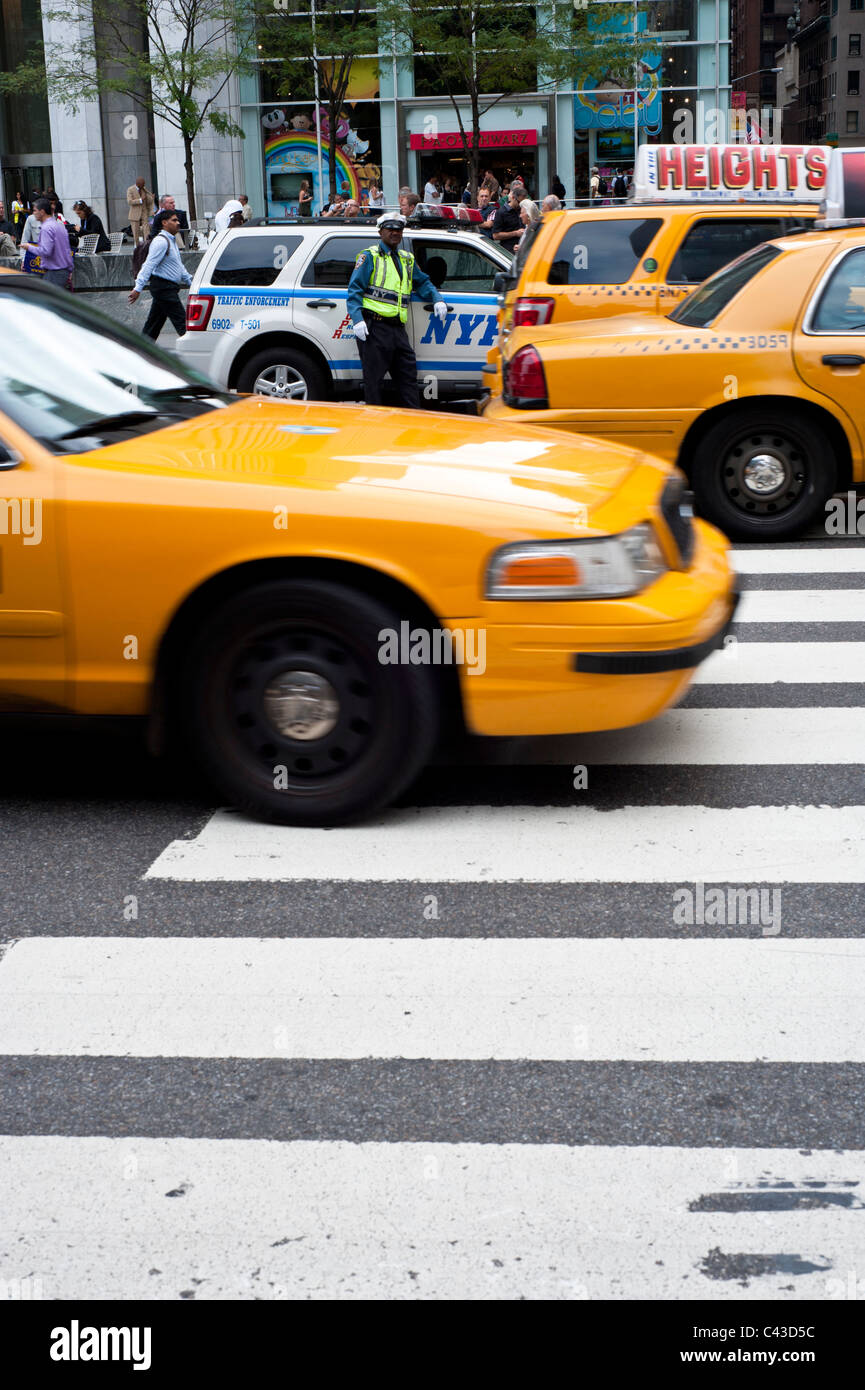 Police taxi hi-res stock photography and images - Alamy