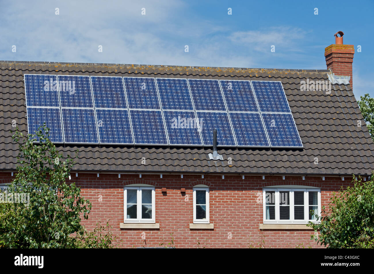 Residential solar array hi-res stock photography and images - Alamy