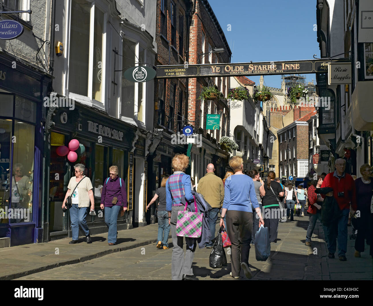 Stonegate pub hi-res stock photography and images - Alamy
