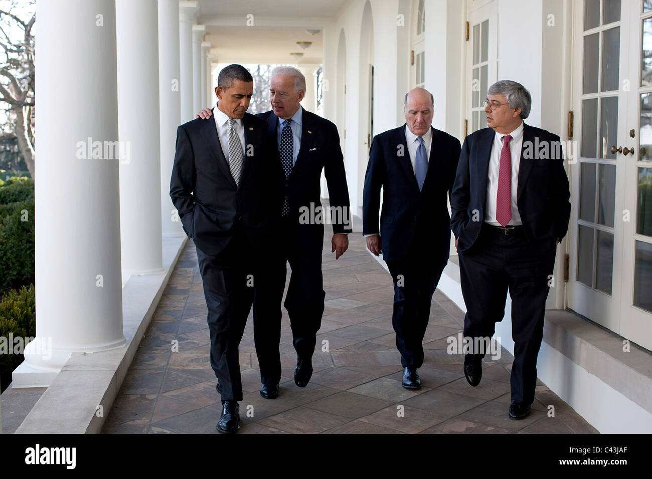 President Barack Obama, Vice President Joe Biden, Bill Daley, and ...
