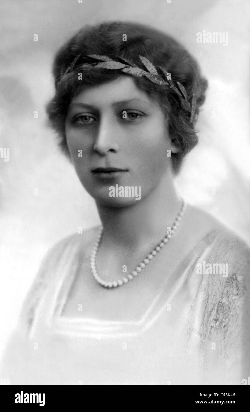 PRINCESS MARY ROYAL FAMILY 01 May 1922 APROXIMATE DATE Stock Photo - Alamy