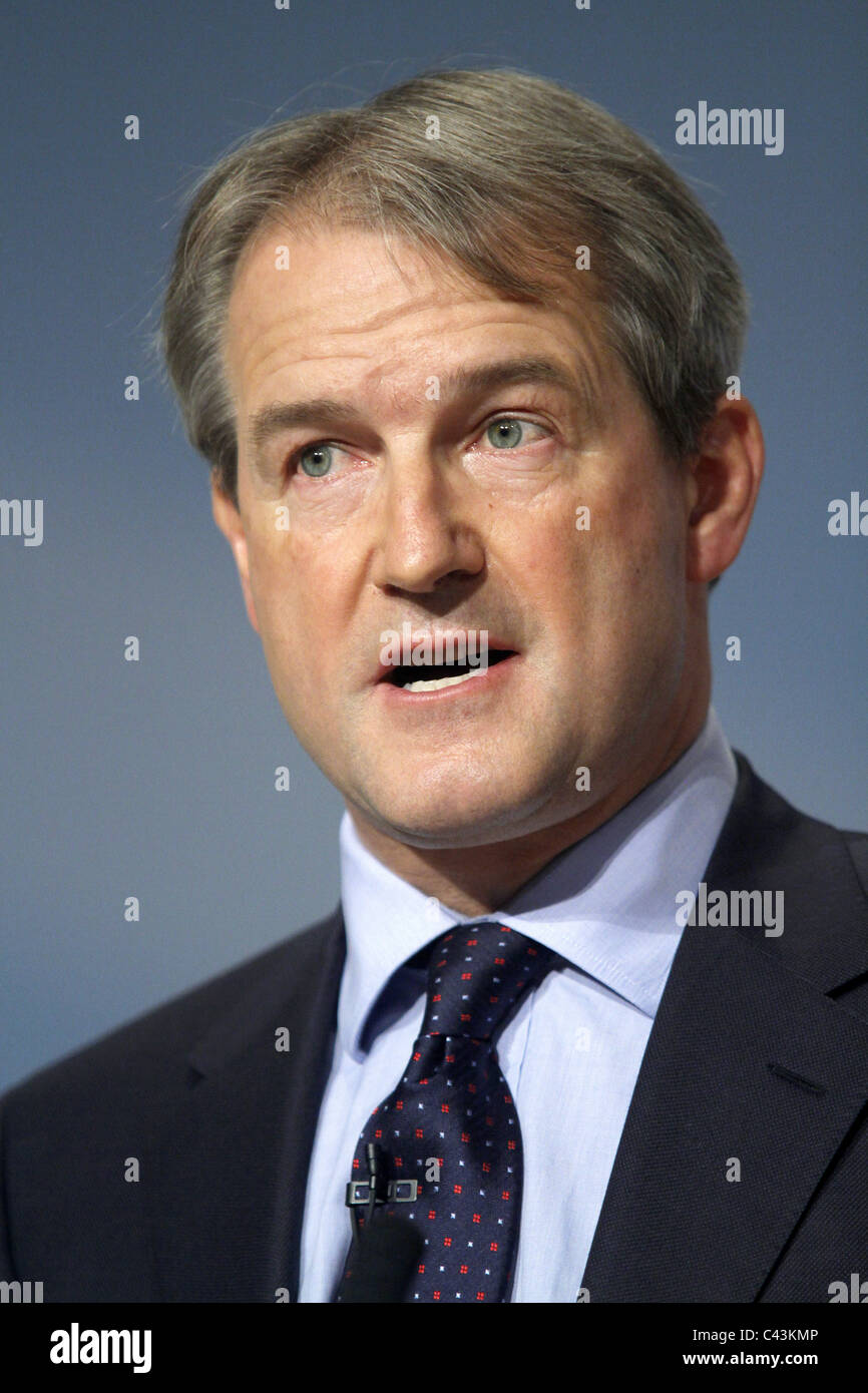 Owen paterson mp hi-res stock photography and images - Alamy