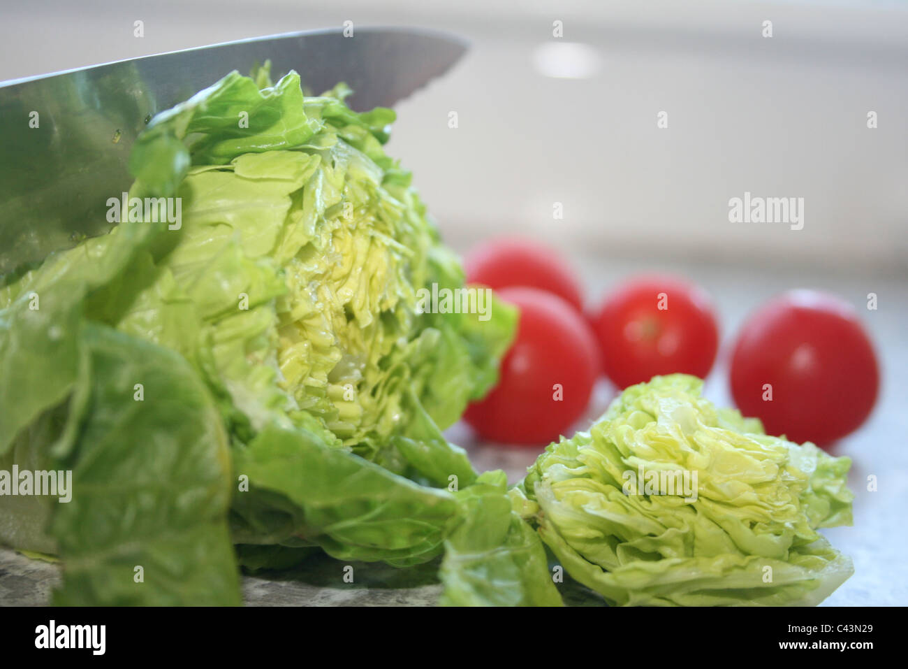 Chopped lettuce hi-res stock photography and images - Alamy