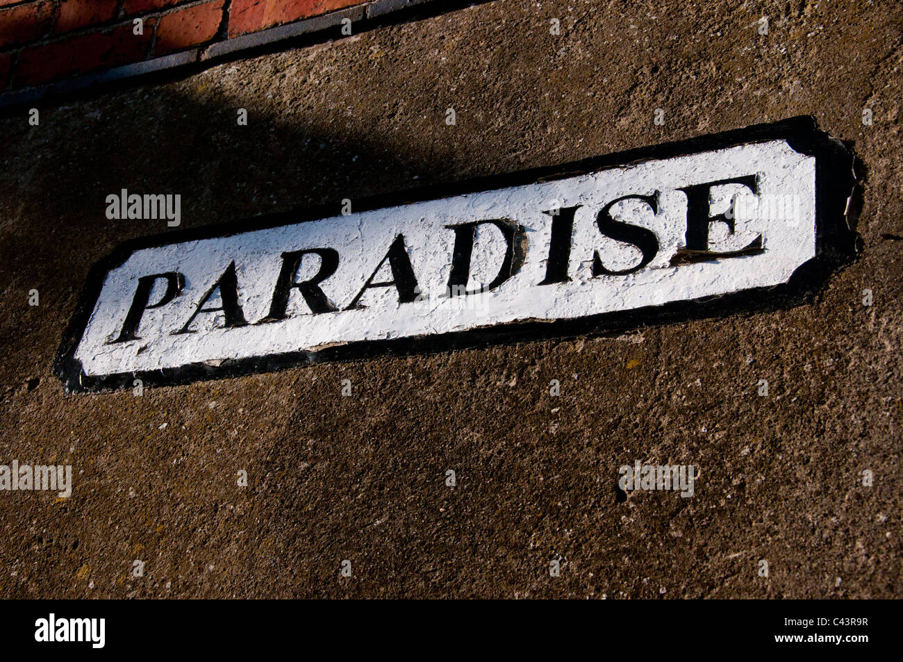 Paradise street sign hi-res stock photography and images - Alamy
