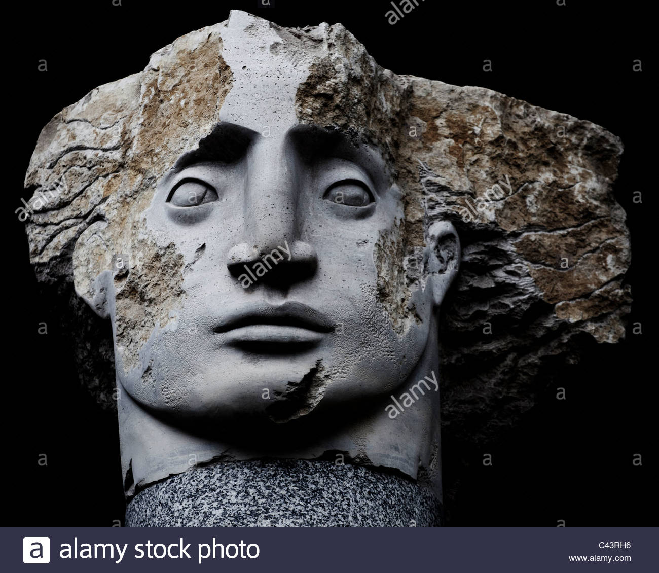 Stone Angel Head Stock Photos & Stone Angel Head Stock Images - Alamy