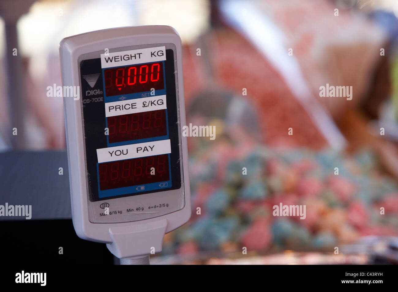 Metric scales hi-res stock photography and images - Alamy