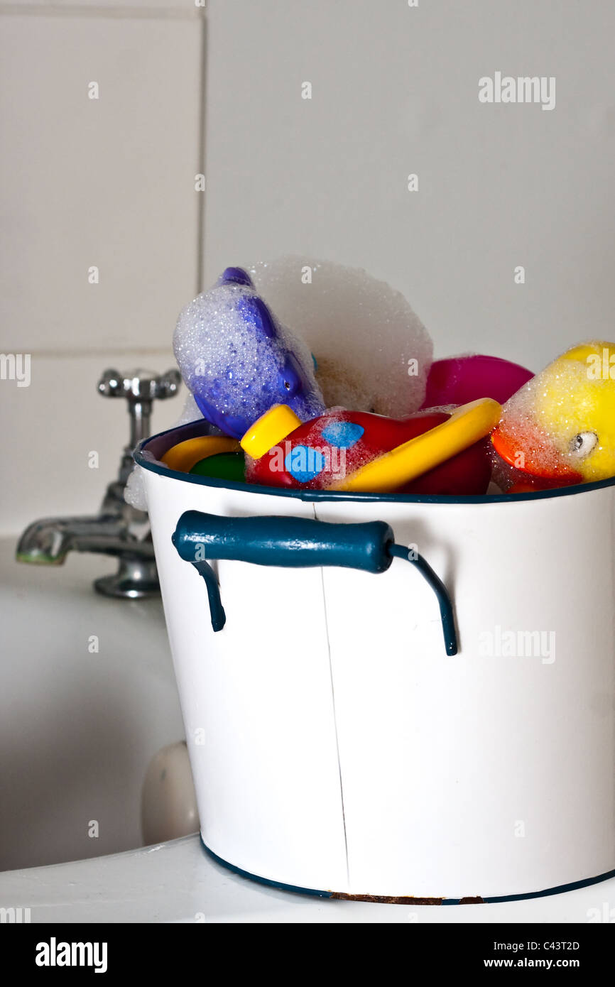 Plastic bath toys hi-res stock photography and images - Alamy