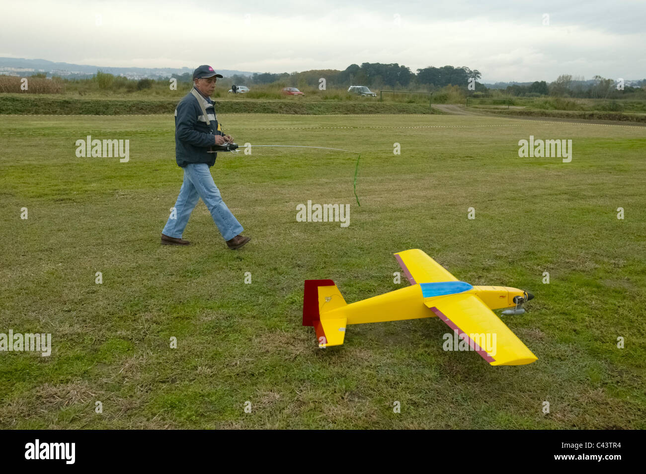 Man plane field hi-res stock photography and images - Alamy