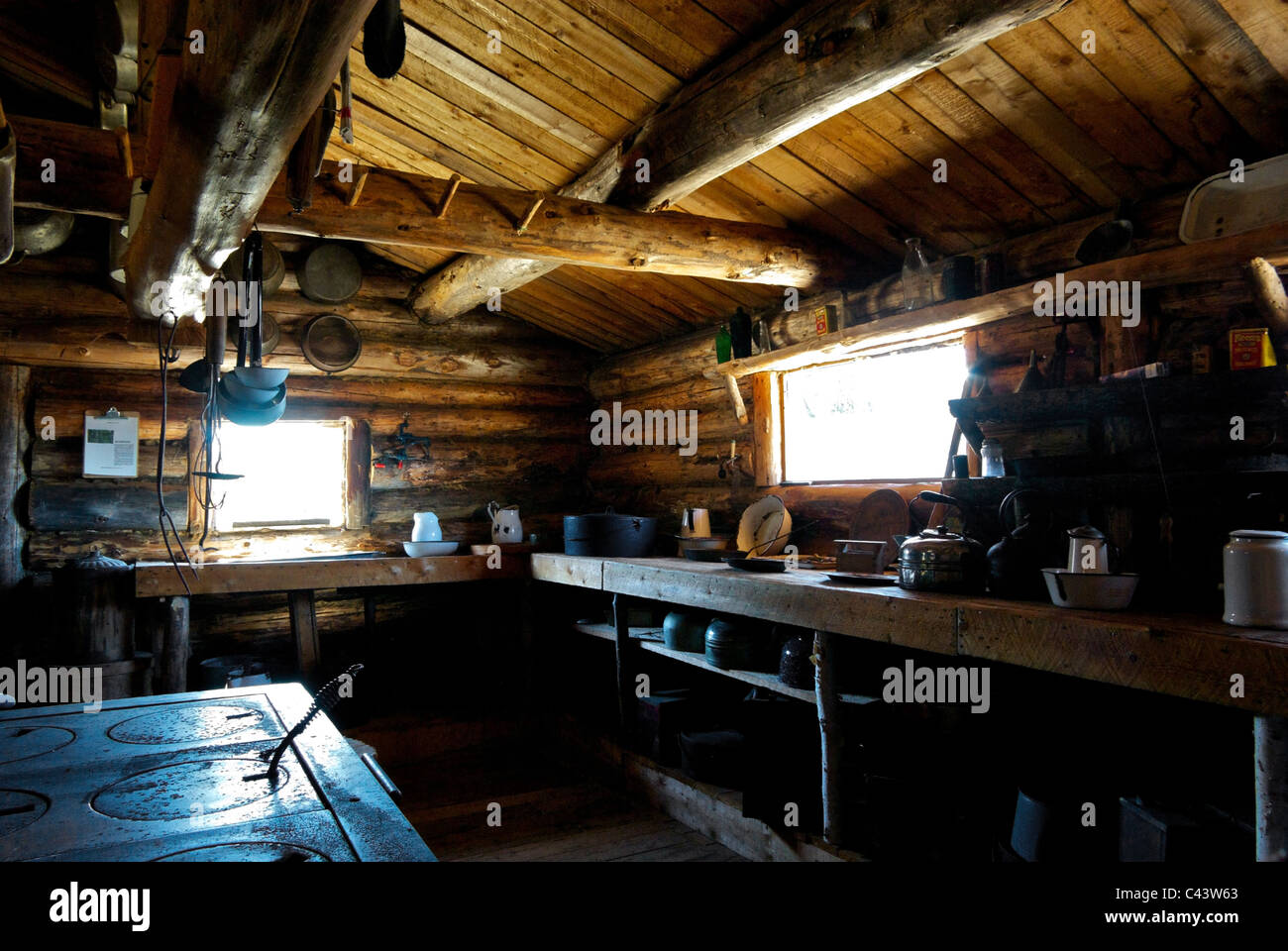 Logging camp canada hi-res stock photography and images - Alamy
