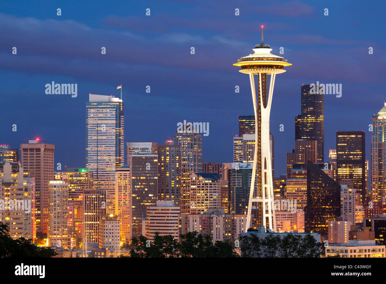 Seattle skyline at dusk from Kerry Park, USA Stock Photo - Alamy