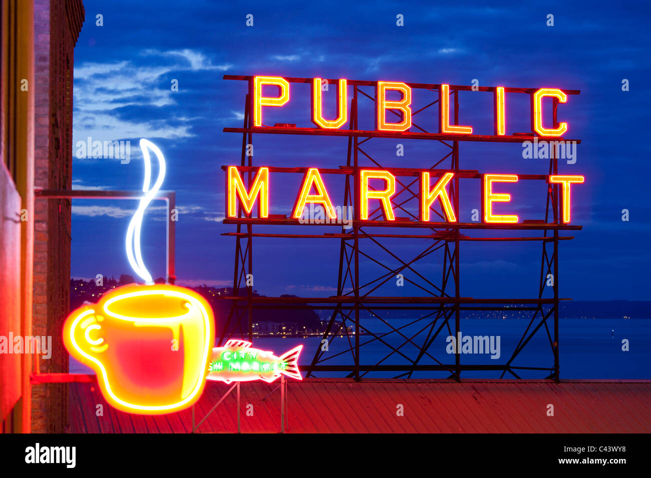 Pike place sign hi-res stock photography and images - Alamy