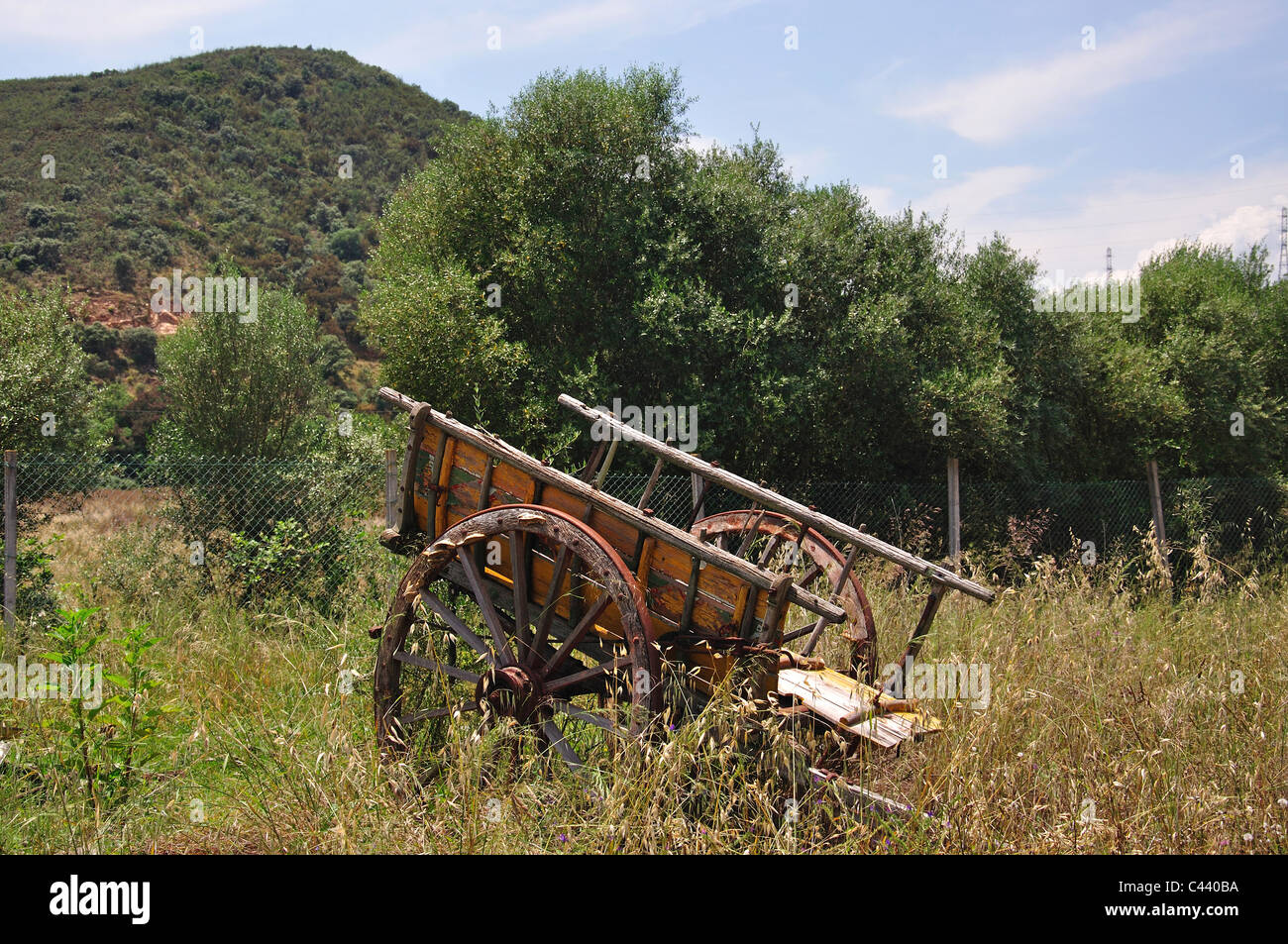 Old farming cart hi-res stock photography and images - Alamy