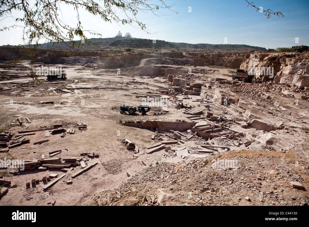 Sandstone quarry india hi-res stock photography and images - Alamy