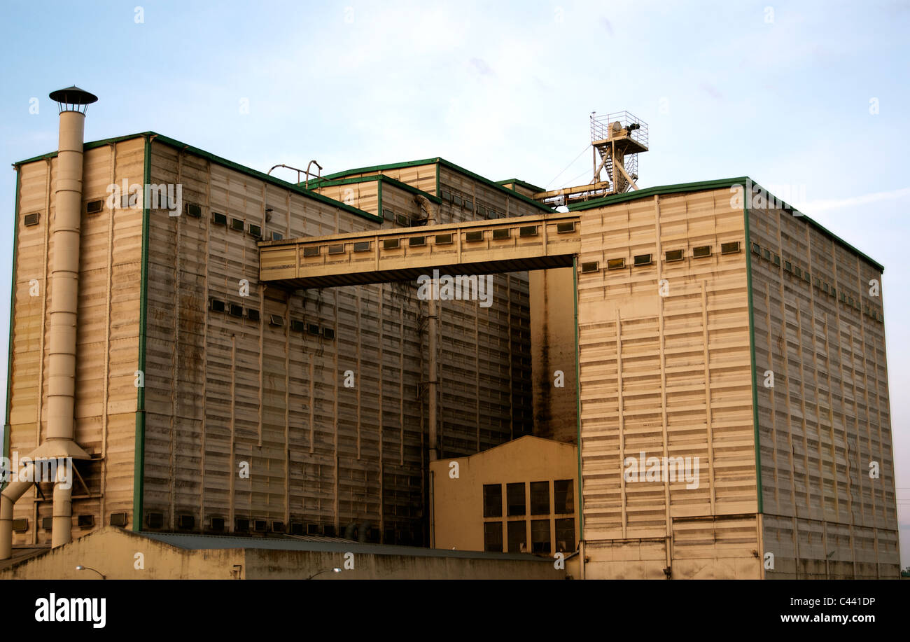 Factory of fodder for animals Stock Photo - Alamy