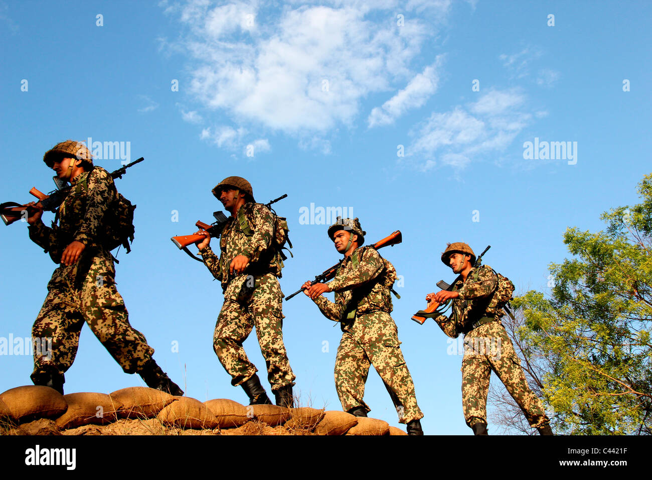 Border Security Personnel of India doing Patrol duty at India Pakistan ...