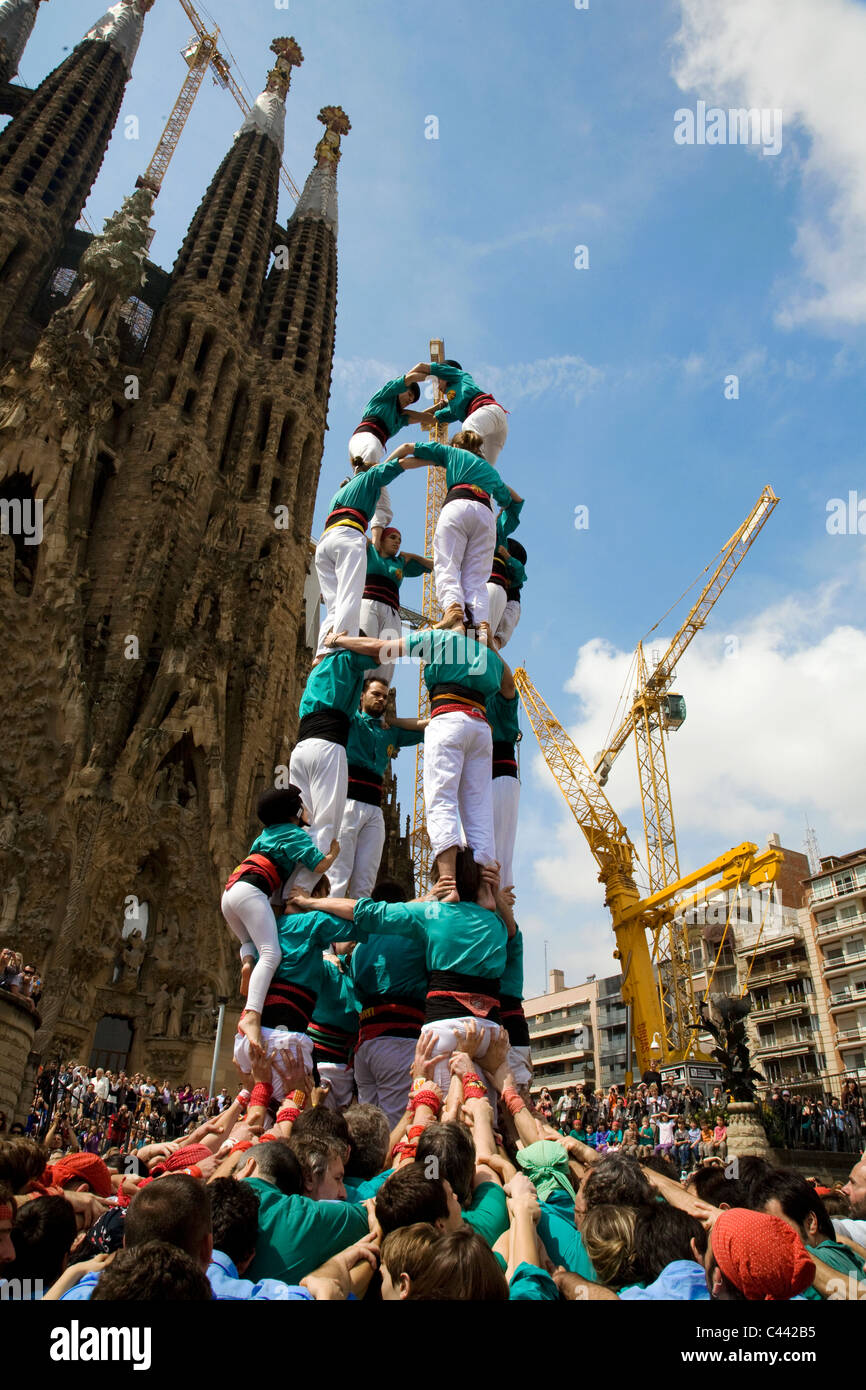 Human castle hi-res stock photography and images - Alamy