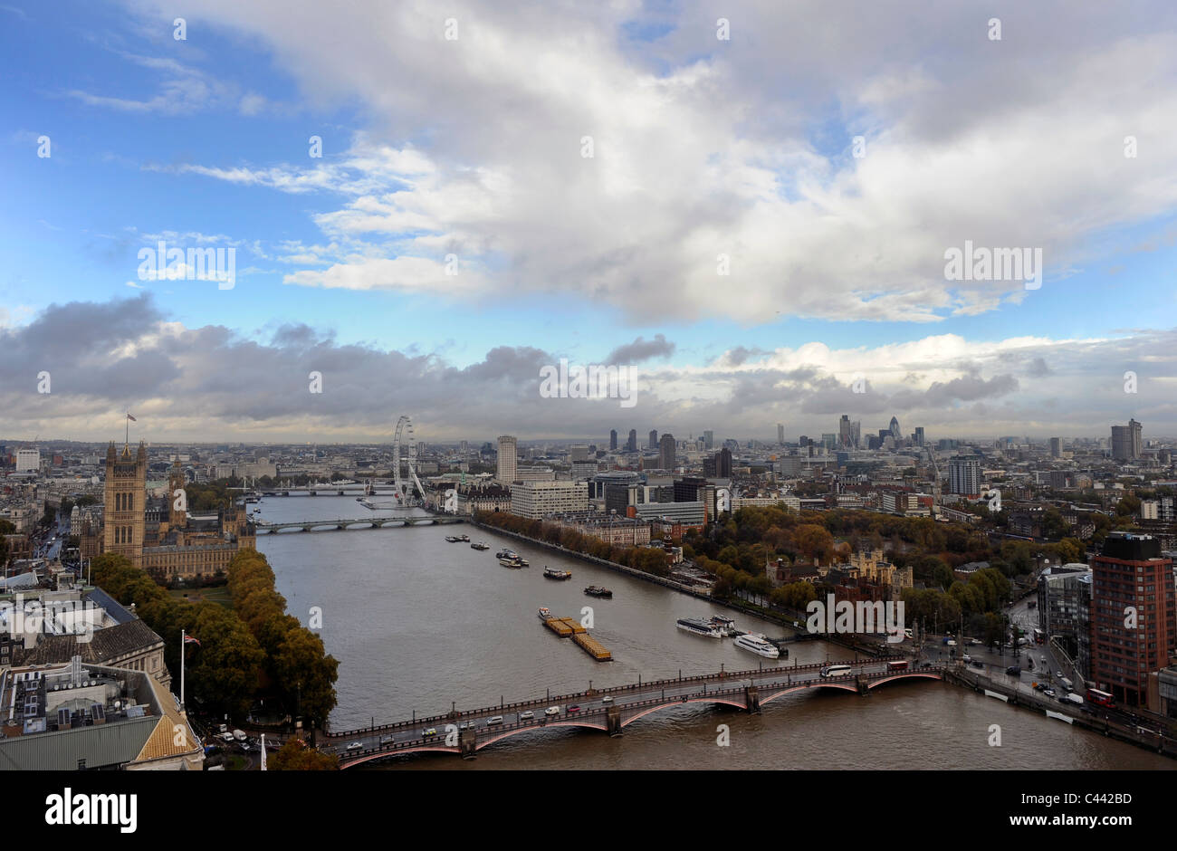 The river Thames and London skyline Stock Photo - Alamy