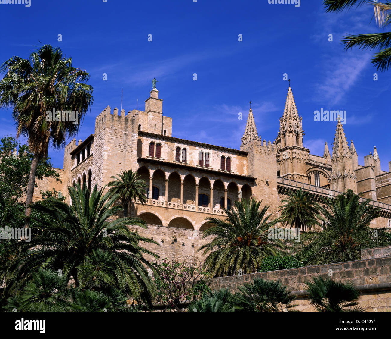 Almudaina palace, Balearic islands, Holiday, L´almudaina, Landmark ...