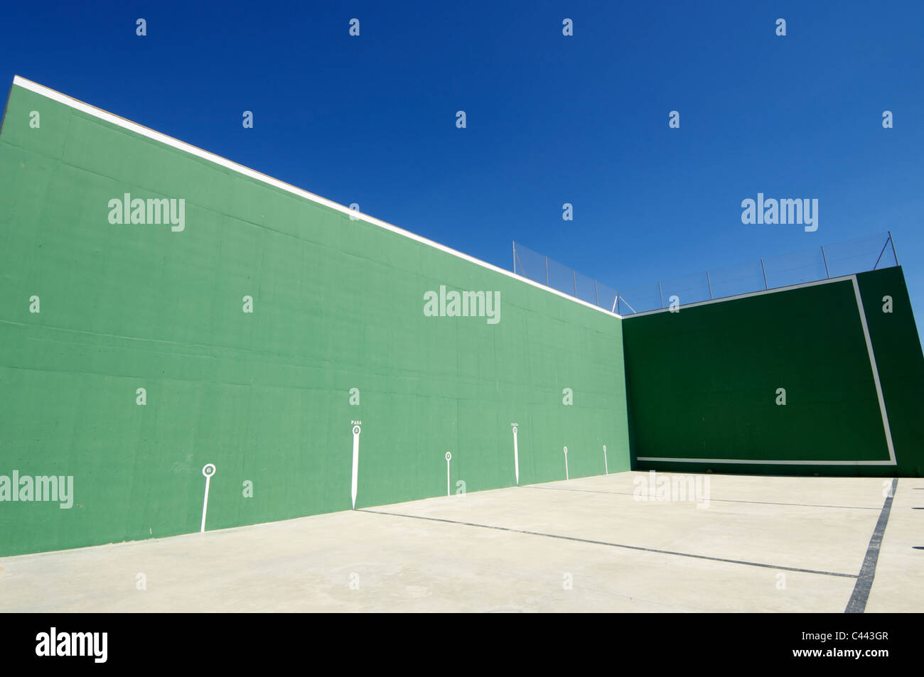 Basque pelota court hi-res stock photography and images - Alamy
