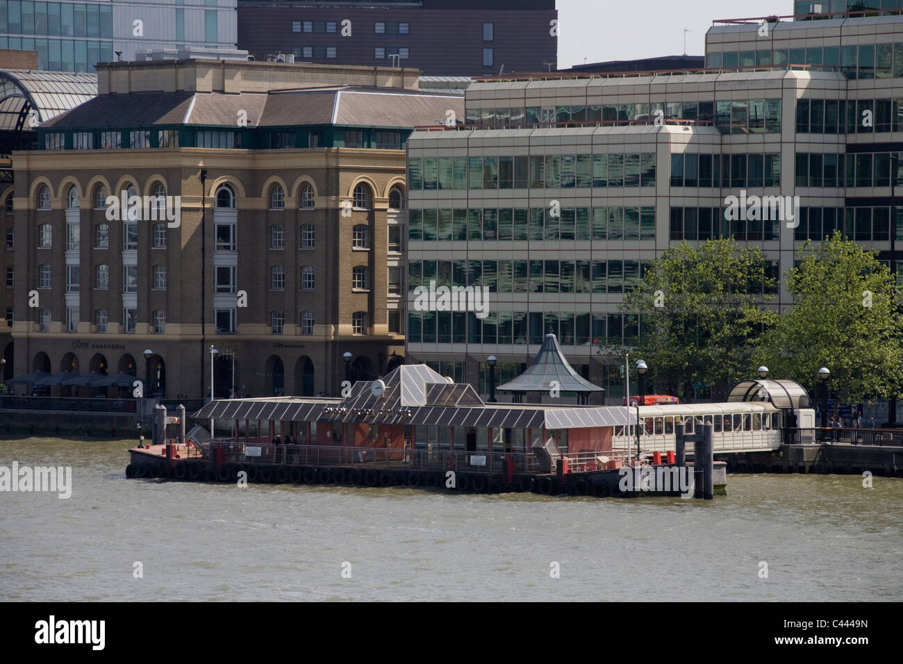 Pier at Tower Bridge Stock Photo - Alamy