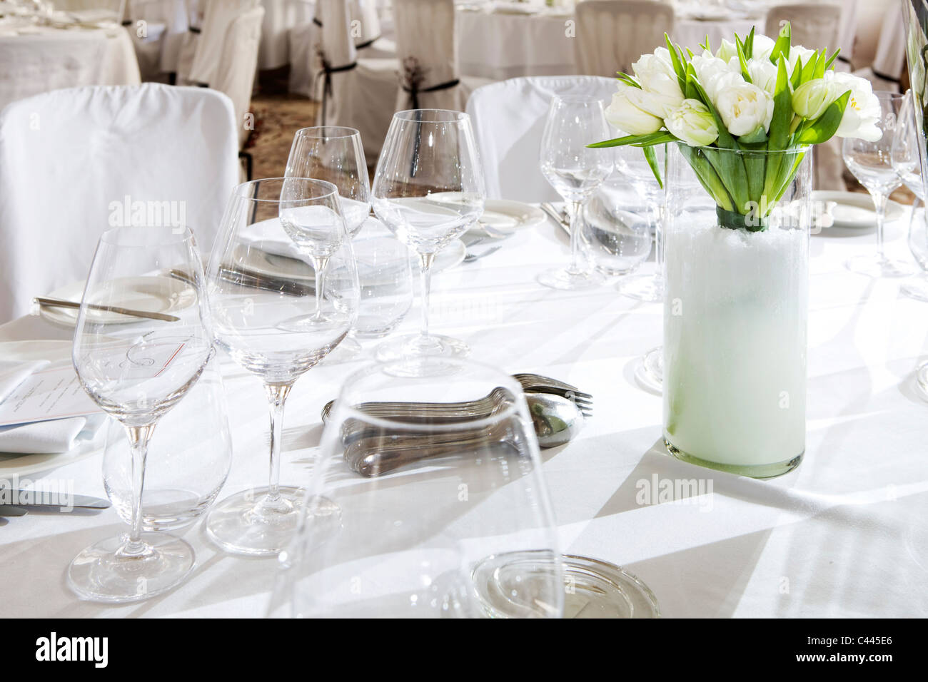 Table set for an event party or wedding reception. Tulip in vase Stock ...