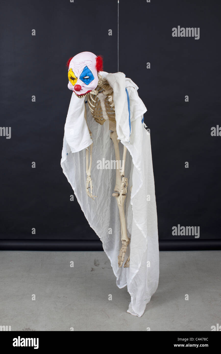 Clown mask hi-res stock photography and images - Alamy